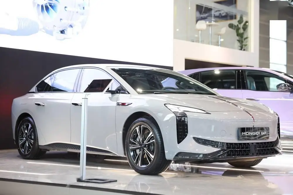 MONDIAL-DE-L'AUTO-2024-EH7-and-EHS7