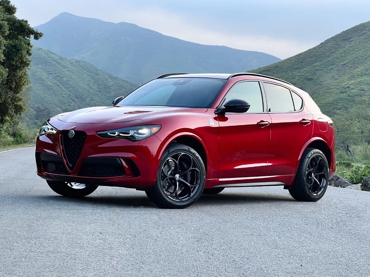 2024 Alfa Romeo Stelvio Minimum Price and Specifications